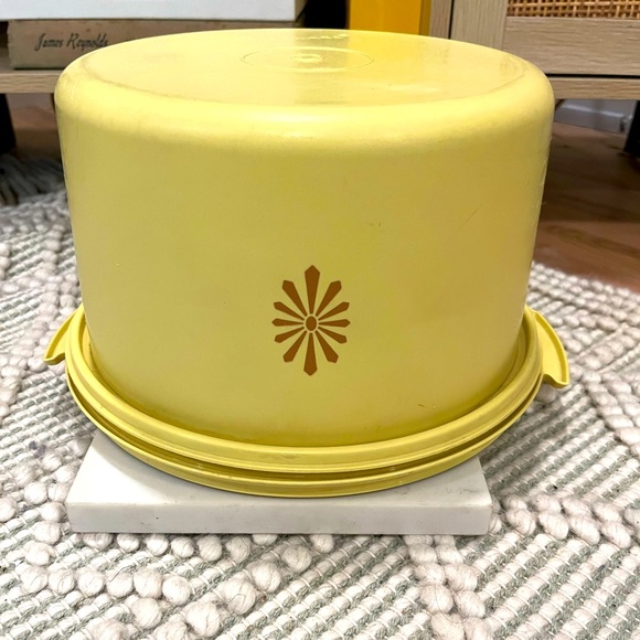 Tupperware | Kitchen | Vintage Tupperware Cake Storage | Poshmark